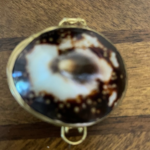 Accessories | 110 Vintage Shell Pill Box Brass Edge Seashell | Poshmark